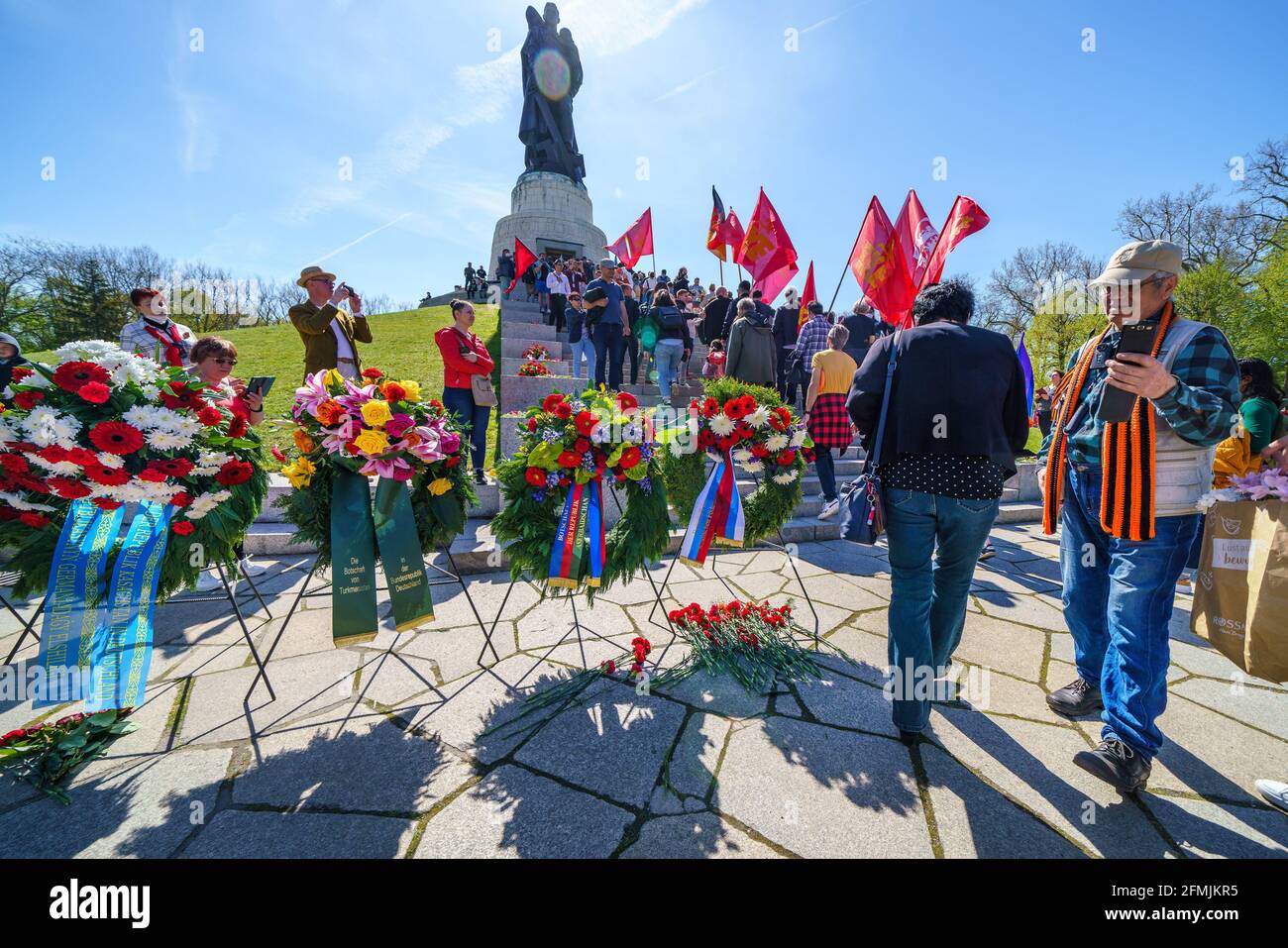 Kenotaph flaggen -Fotos und -Bildmaterial in hoher Auflösung – Alamy