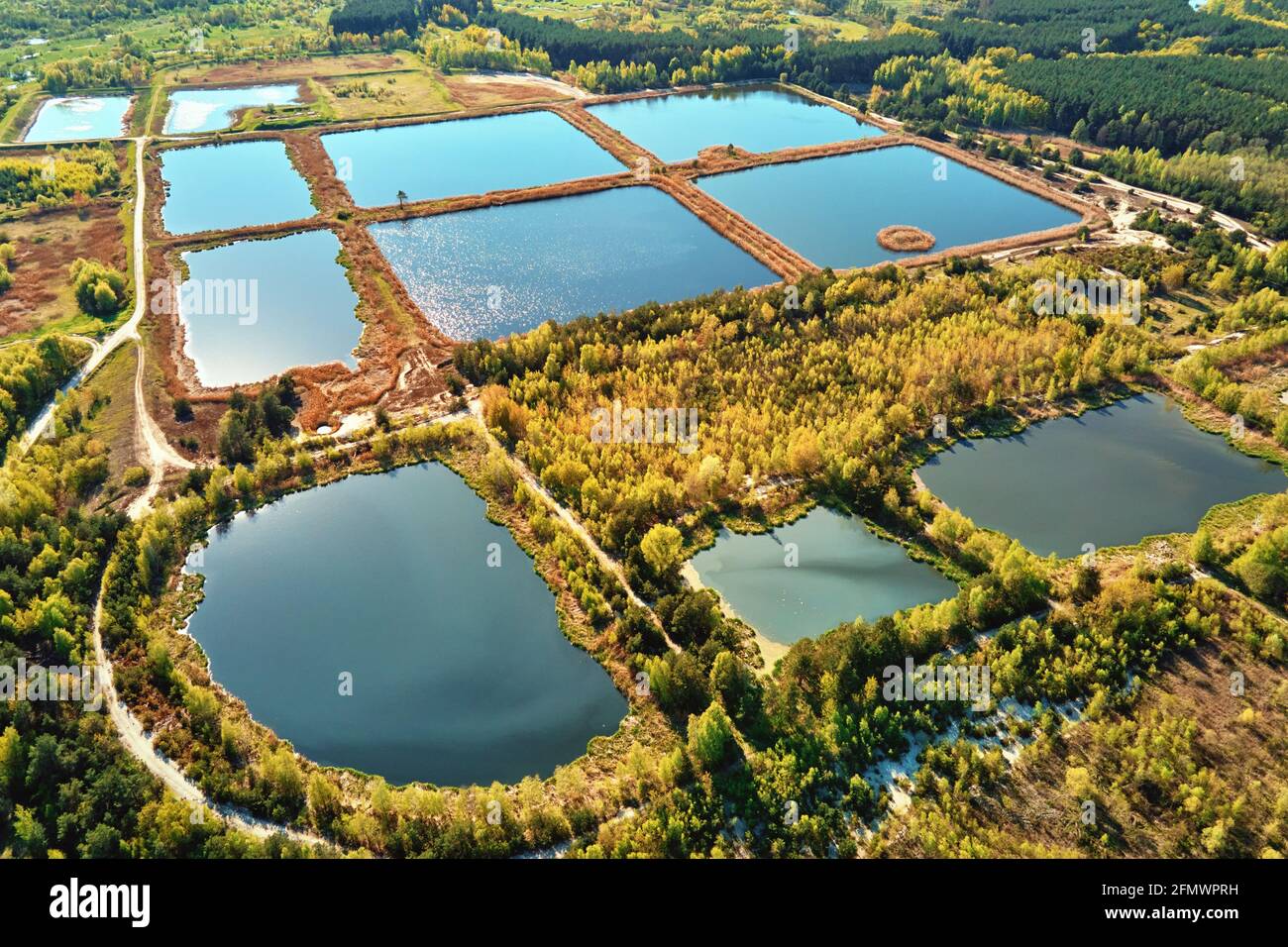 Rainwater retention basins -Fotos und -Bildmaterial in hoher Auflösung ...