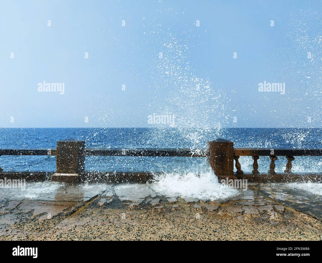 Tropfen des meeres -Fotos und -Bildmaterial in hoher Auflösung – Alamy