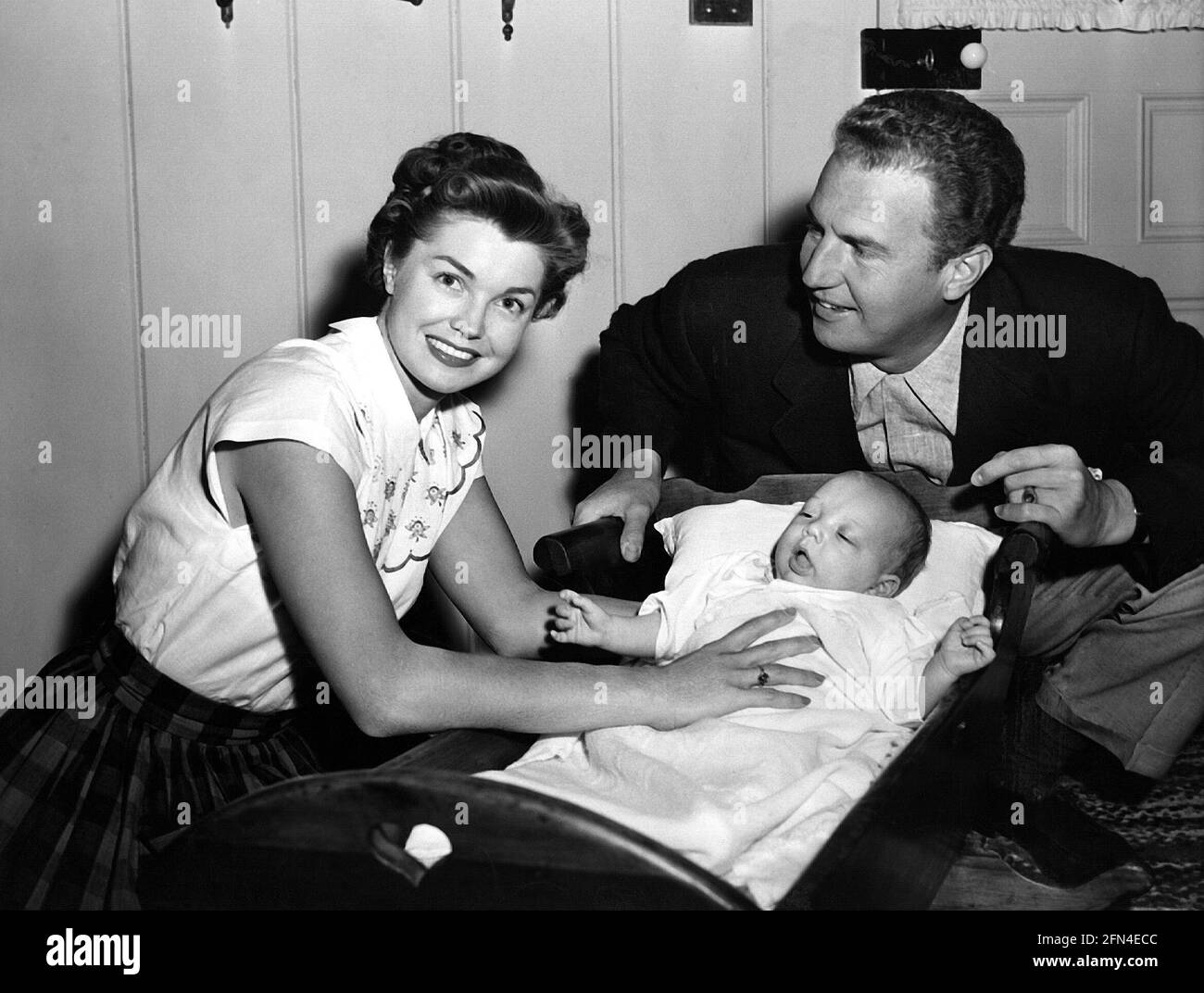 Esther williams husband -Fotos und -Bildmaterial in hoher Auflösung – Alamy