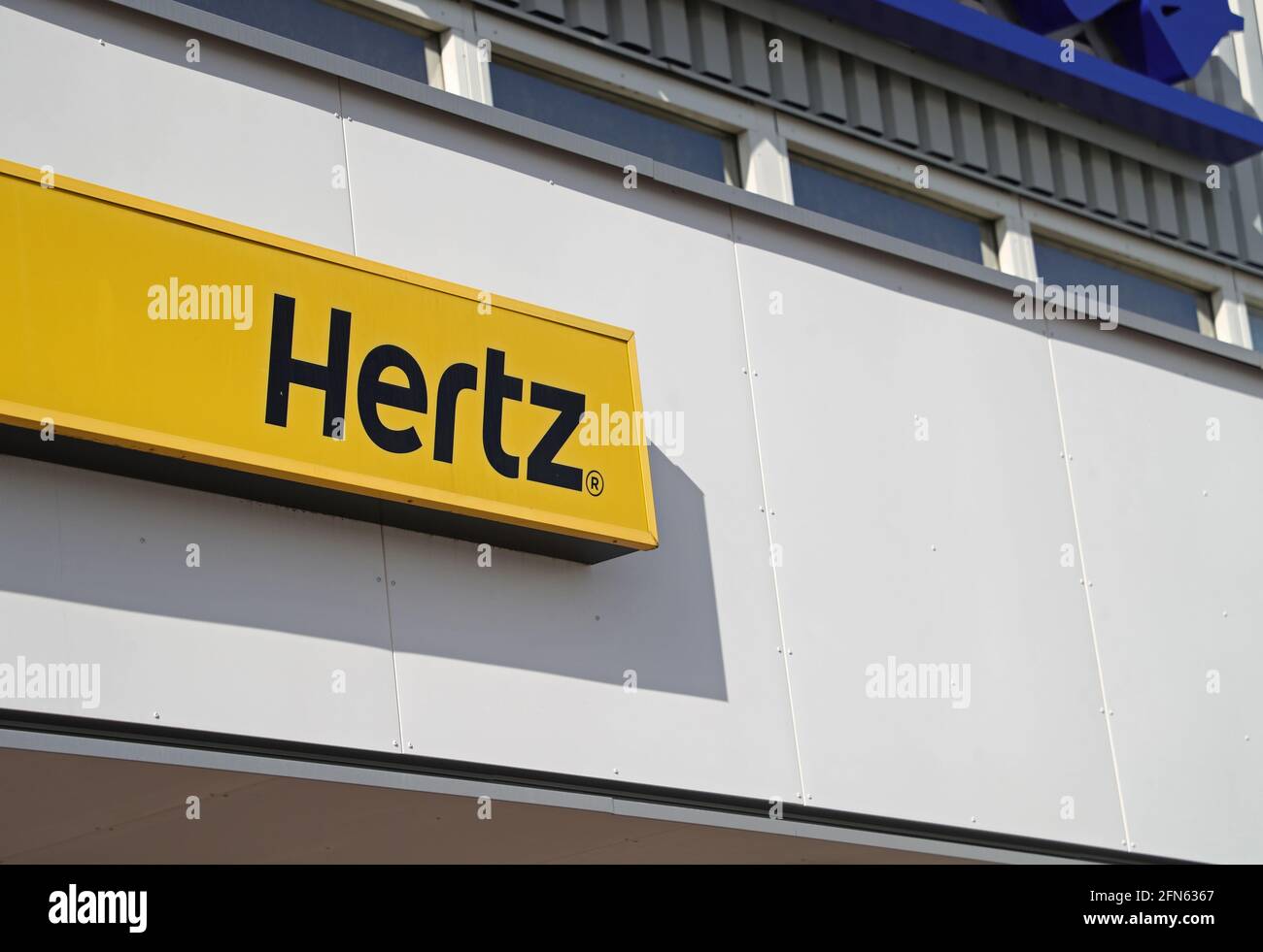 Hertz car rental -Fotos und -Bildmaterial in hoher Auflösung – Alamy