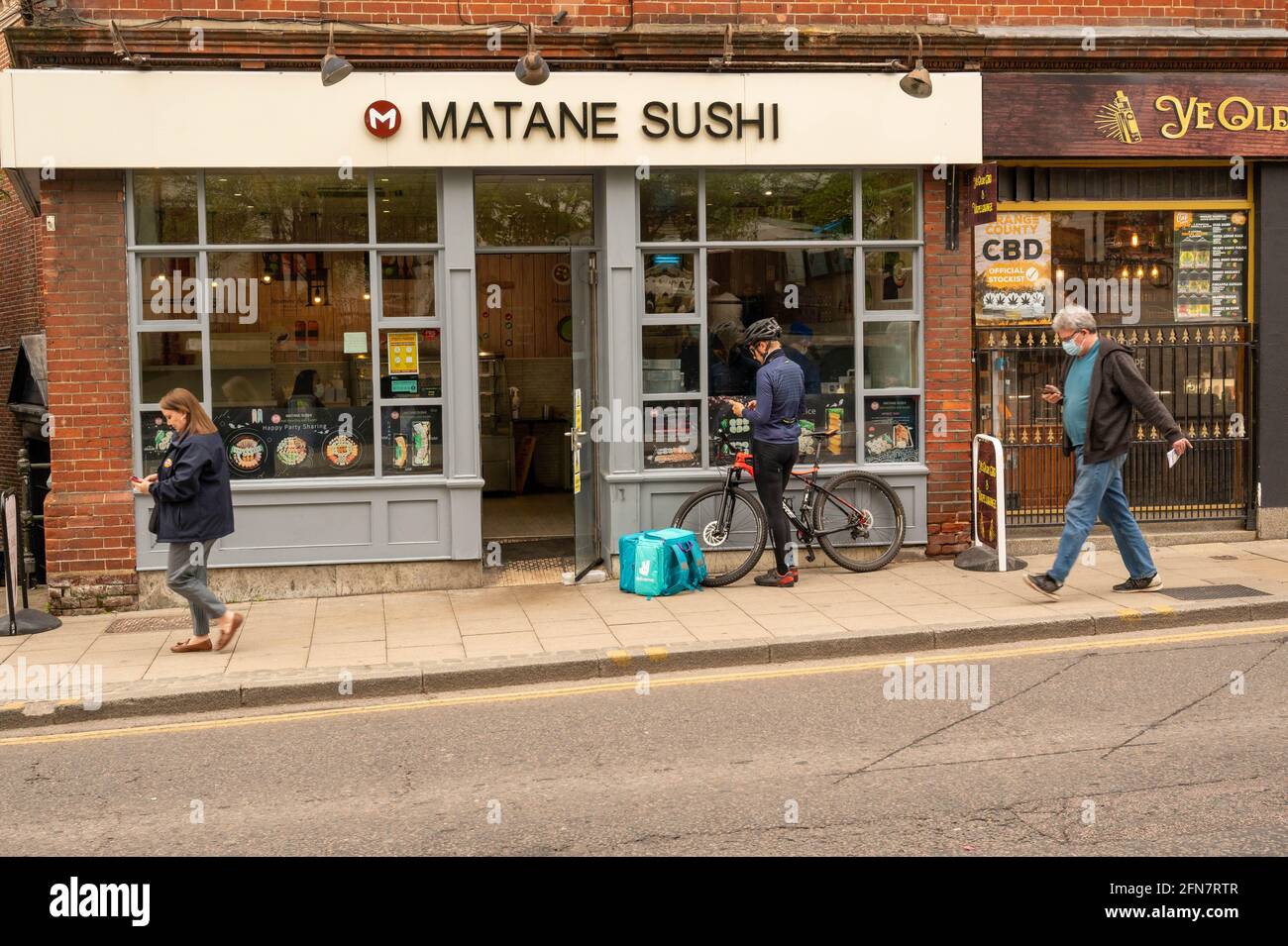 Mantane sushi restaurant -Fotos und -Bildmaterial in hoher Auflösung ...