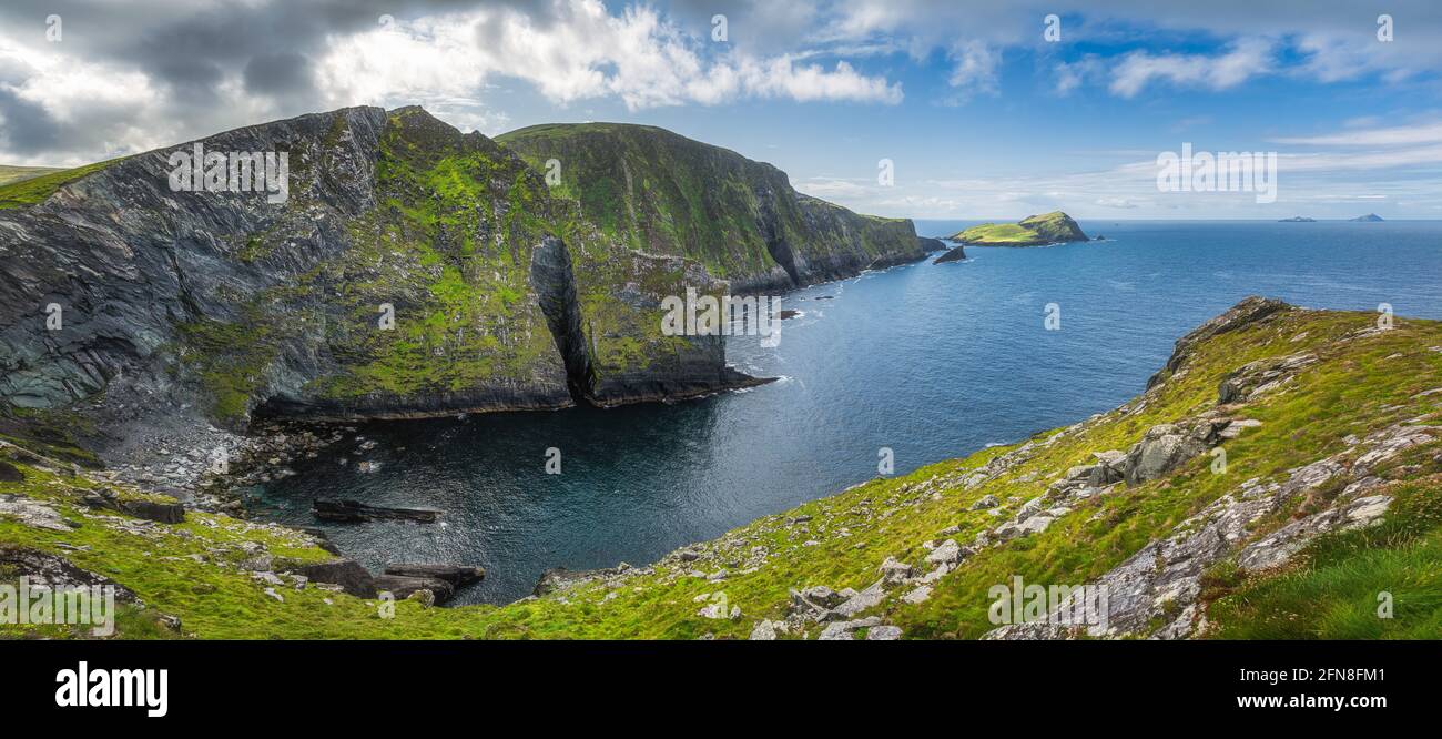 Beach ring of skellig -Fotos und -Bildmaterial in hoher Auflösung – Alamy