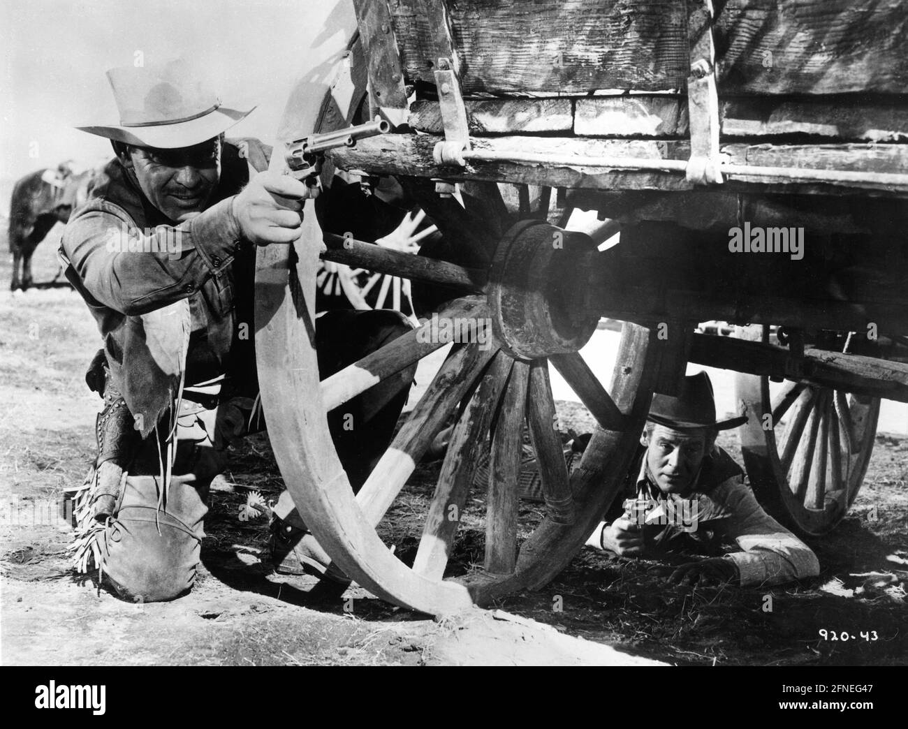 CLARK GABLE und ROBEERT RYAN in THE TALL MEN 1955 Regisseur RAOUL WALSH ...