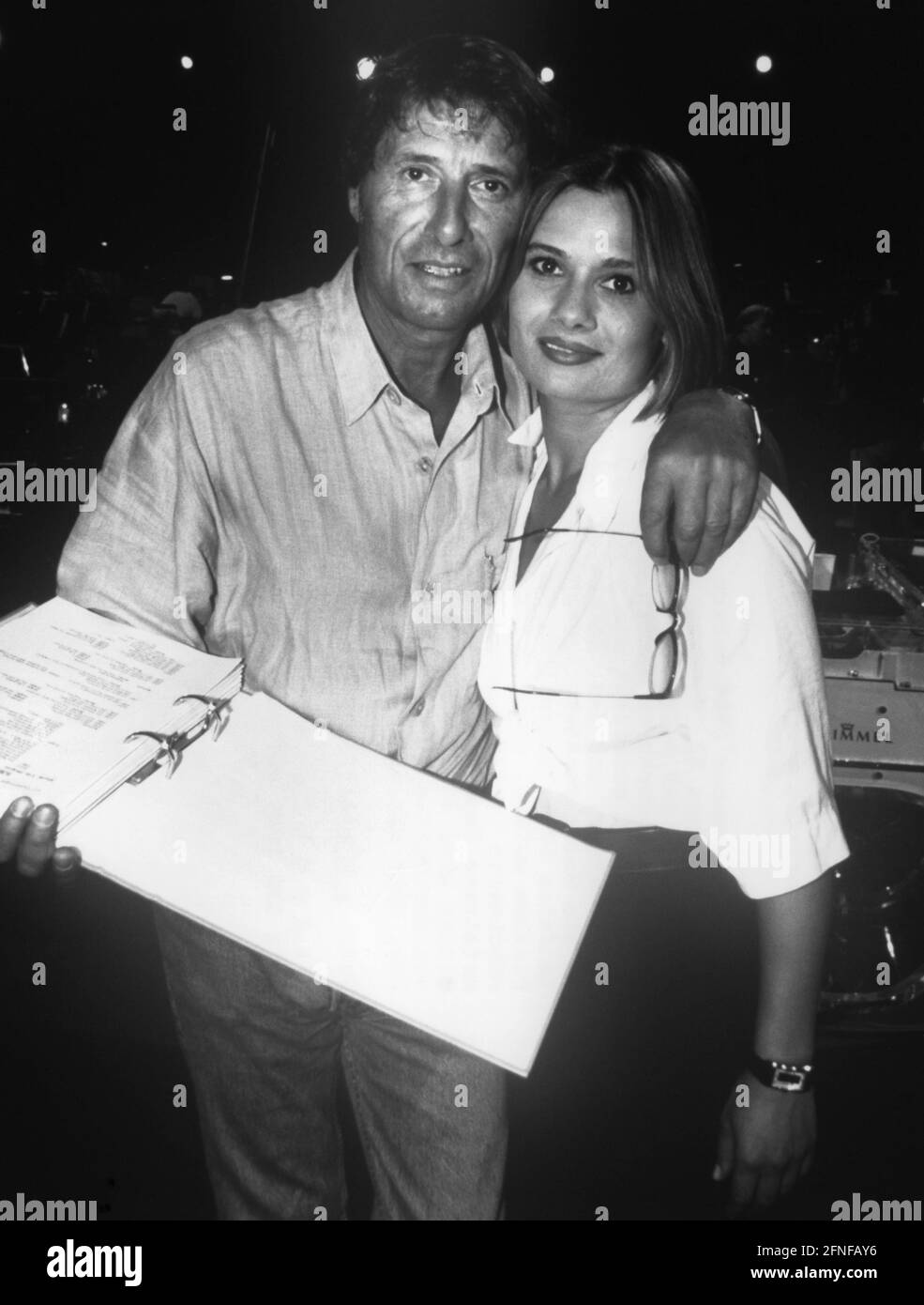 Udo Jürgen bereitet mit Tochter Jenny Jürgens die große Geburtstagsgala ... Udo Jürgen bereitet mit Tochter Jenny Jürgens die große Geburtstagsgala ...