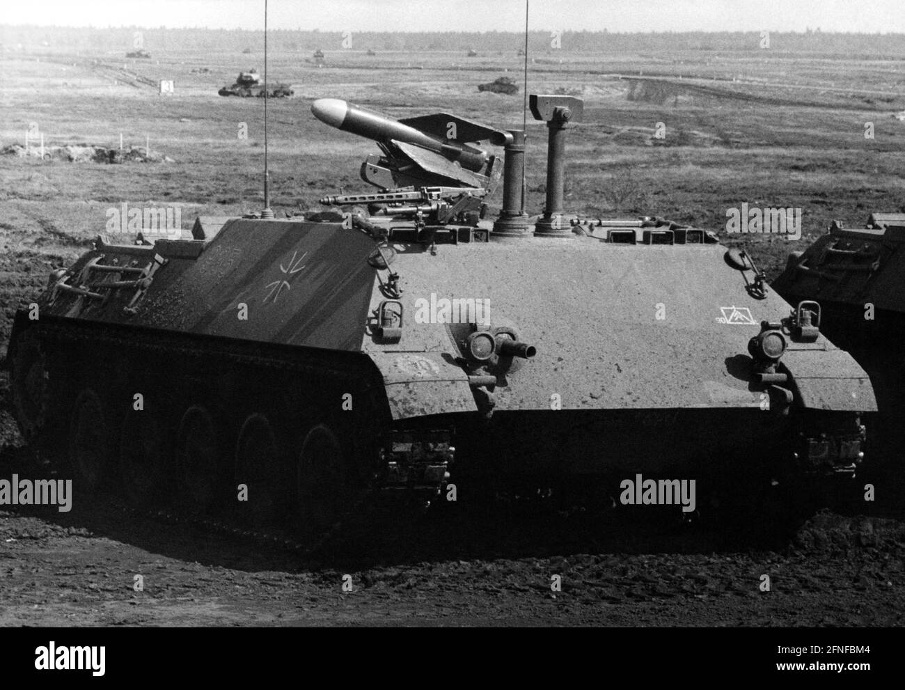 Fahrzeug mit panzerabwehrlenkwaffen -Fotos und -Bildmaterial in hoher ...