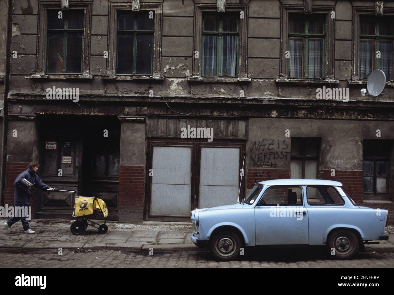 Trabant car ddr gdr east germany street -Fotos und -Bildmaterial in ...