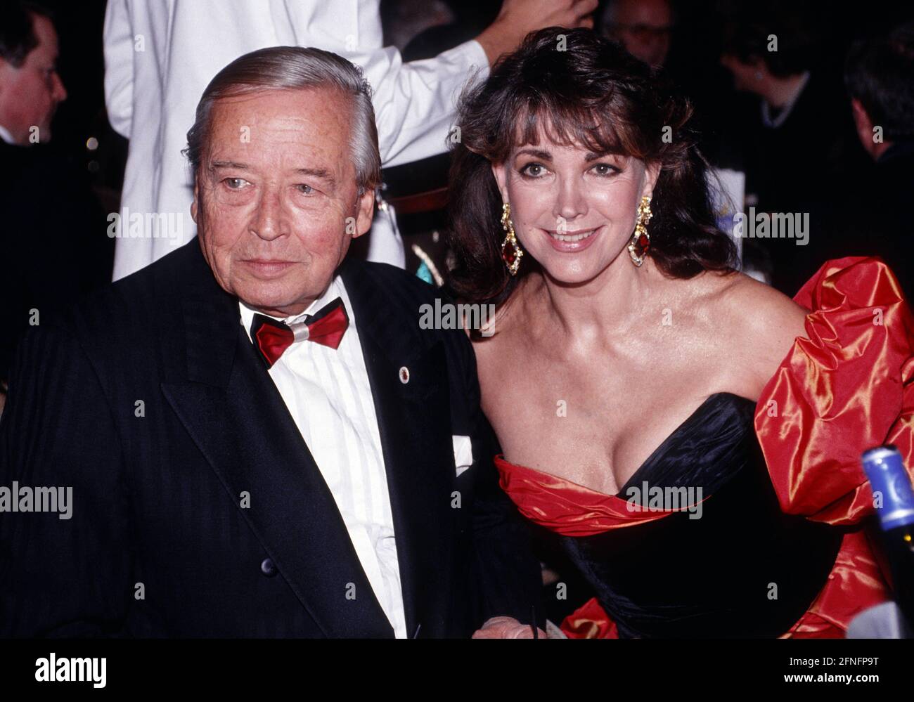 Petra SCHUERMANN und Gerhard FREUND beim Bundespresseball Im November ...