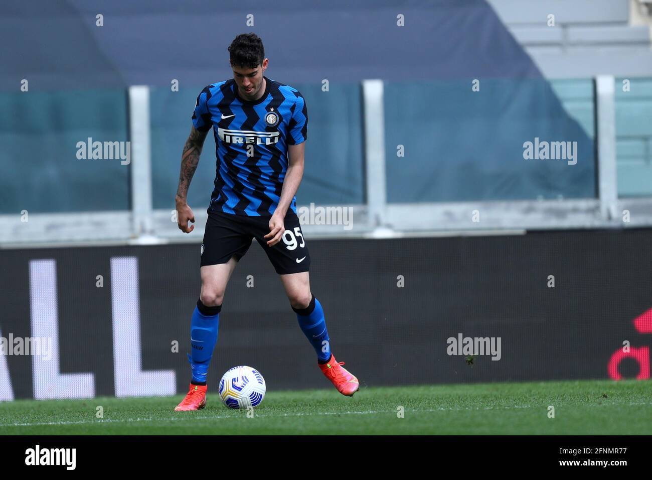 Alessandro bastoni juventus -Fotos und -Bildmaterial in hoher Auflösung ...
