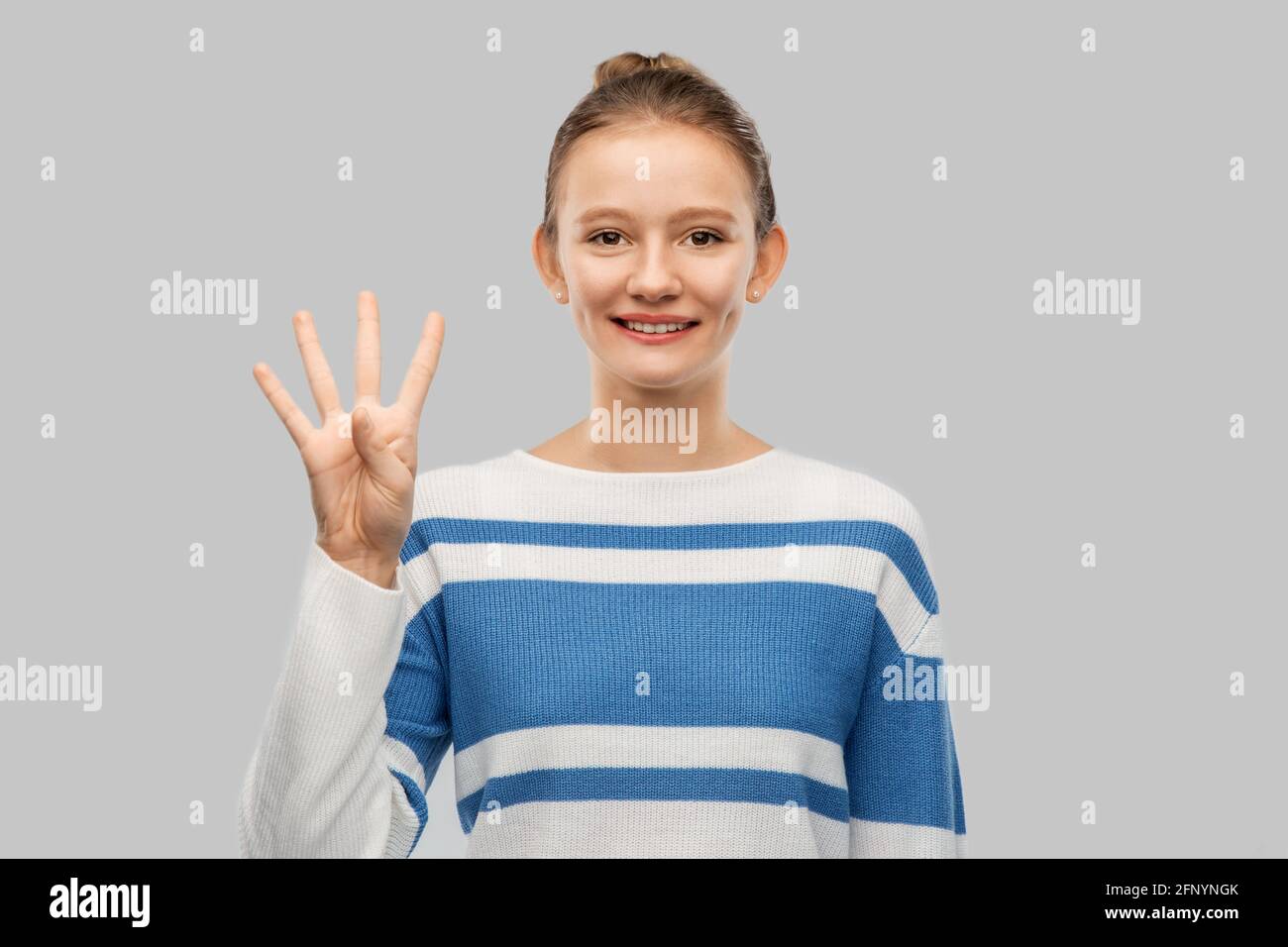 Four finger -Fotos und -Bildmaterial in hoher Auflösung – Alamy