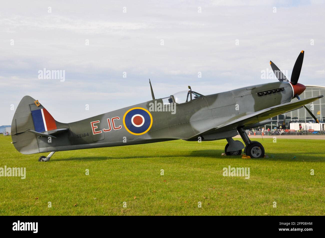 Supermarine spitfire mk xvie -Fotos und -Bildmaterial in hoher Auflösung – Alamy