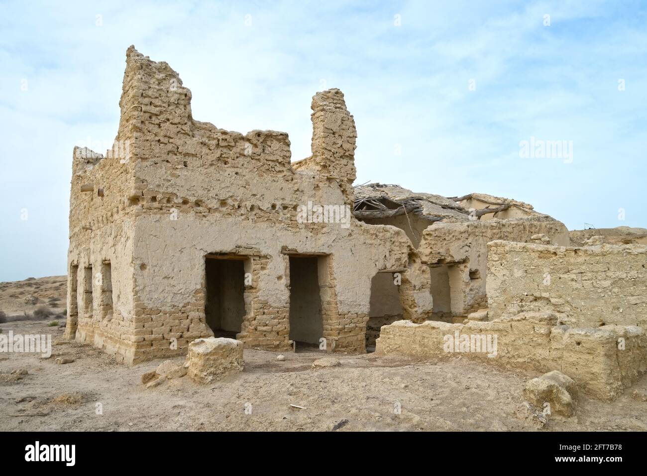 Mud house exterior -Fotos und -Bildmaterial in hoher Auflösung – Alamy