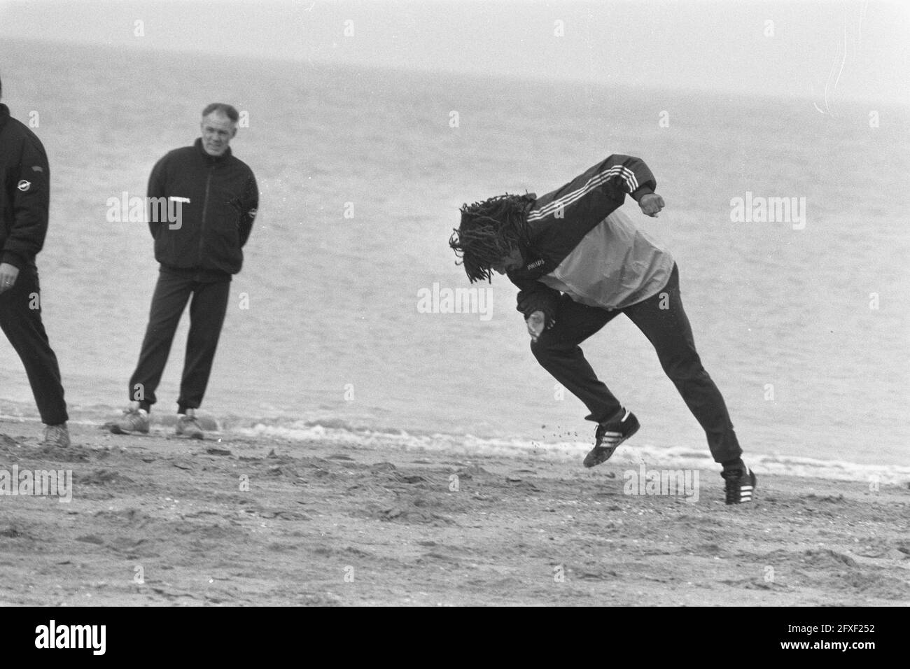 Ruud gullit 1990 -Fotos und -Bildmaterial in hoher Auflösung – Alamy