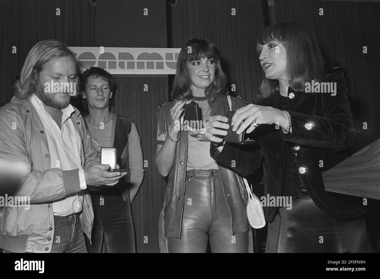 Ab tamboer -Fotos und -Bildmaterial in hoher Auflösung – Alamy