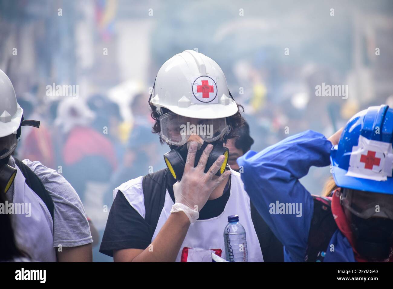 Polizei gasmaske -Fotos und -Bildmaterial in hoher Auflösung – Alamy