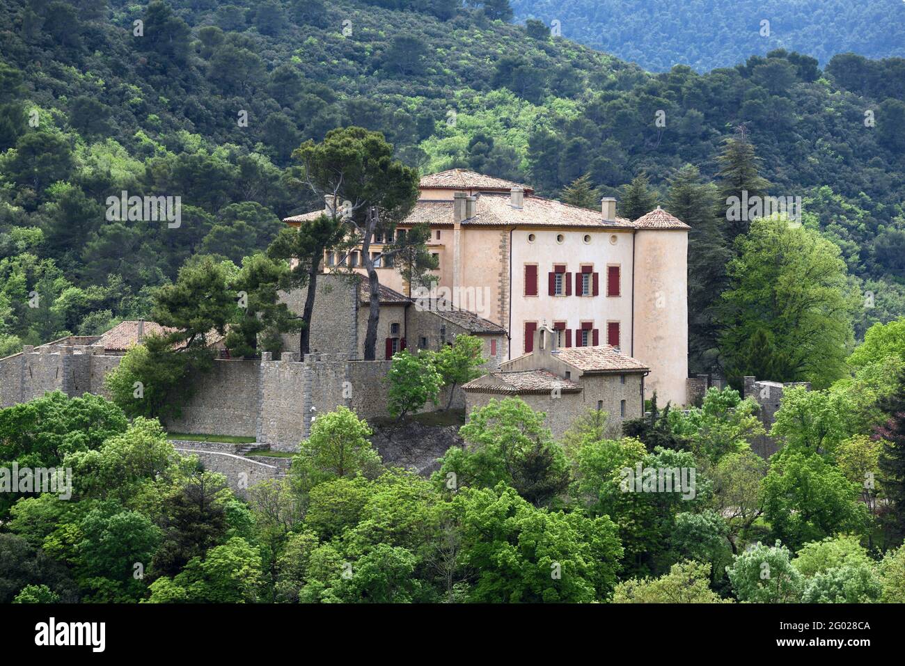Blick auf Picassos Château oder Château von Vauvenargues (Wo Picasso ...
