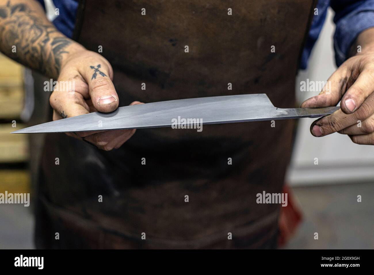 Jeansmesser messer -Fotos und -Bildmaterial in hoher Auflösung – Alamy