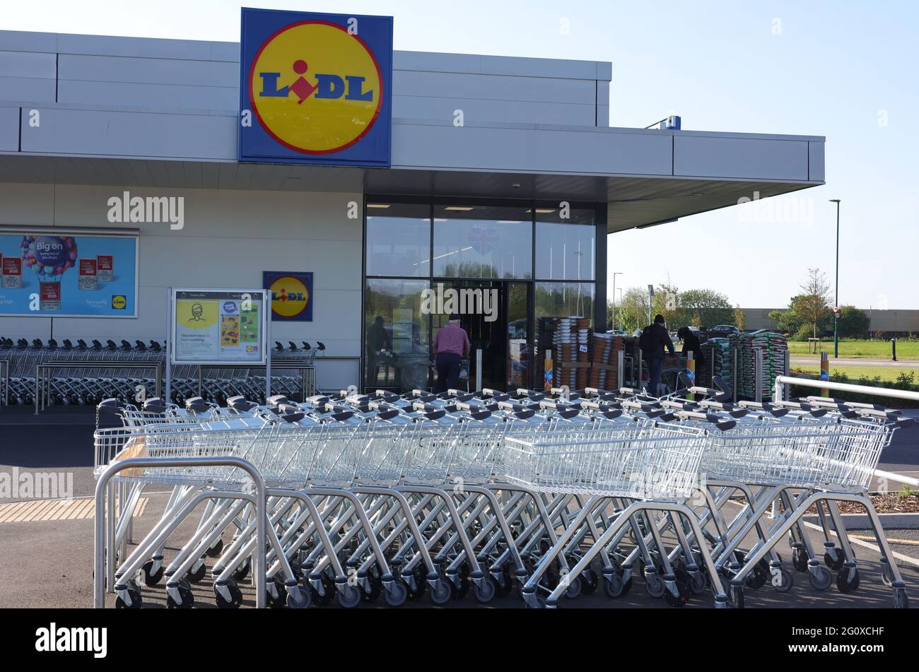 Logo Der Firma Lidl Stockfotos und -bilder Kaufen - Alamy