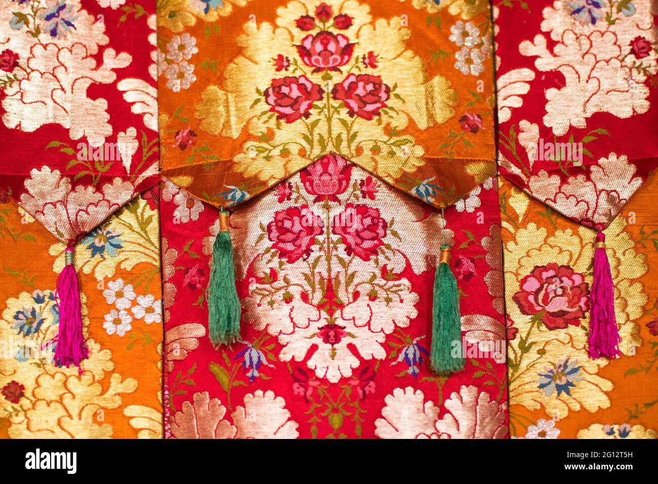 Buddhistische Thangka - ein tibetisch-buddhistisches Gemälde auf ...