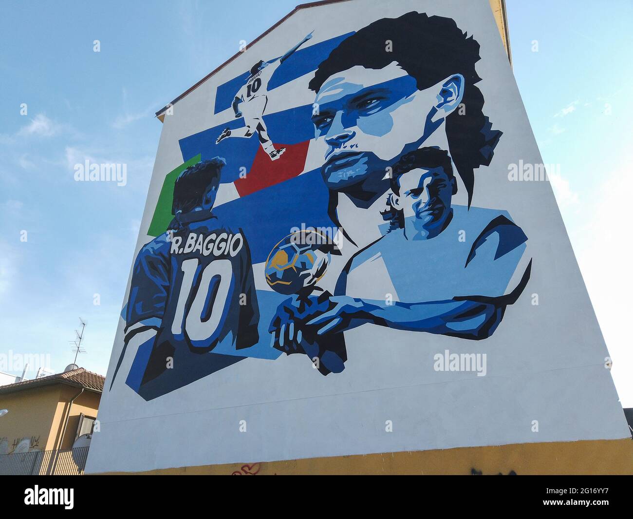 Mailand, Italien, 4 2021. juni - eine neue große murales Street Art ist ...