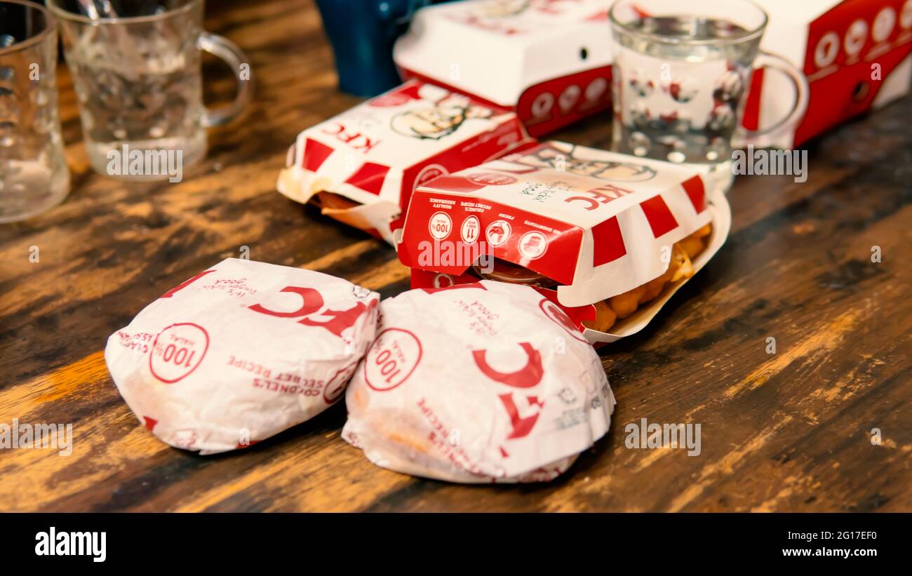 Rawang, Selangor, Malaysia, 5. Juni 2021 - Kentucky Fried Chicken (KFC ...