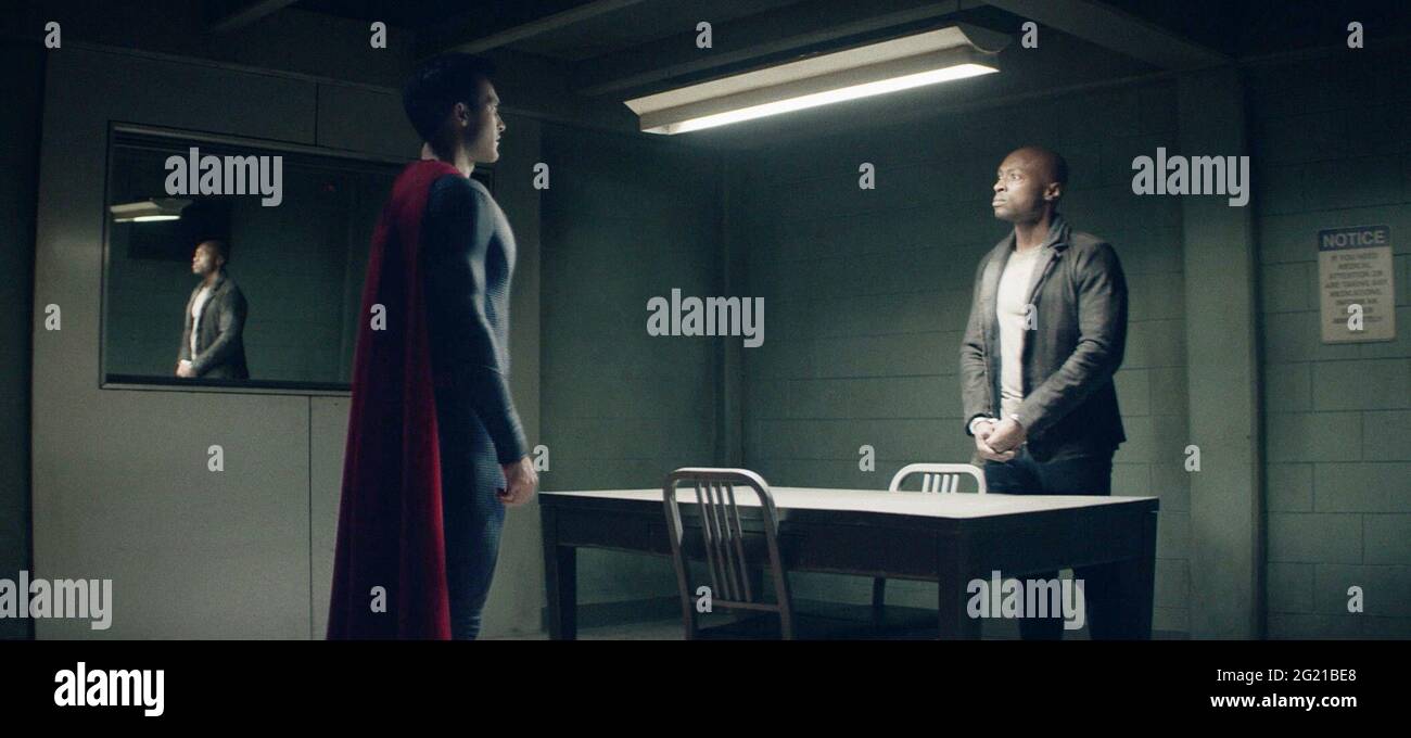 Superman Und Lois Aka Superman And Lois Von Links Tyler Hoechlin Als