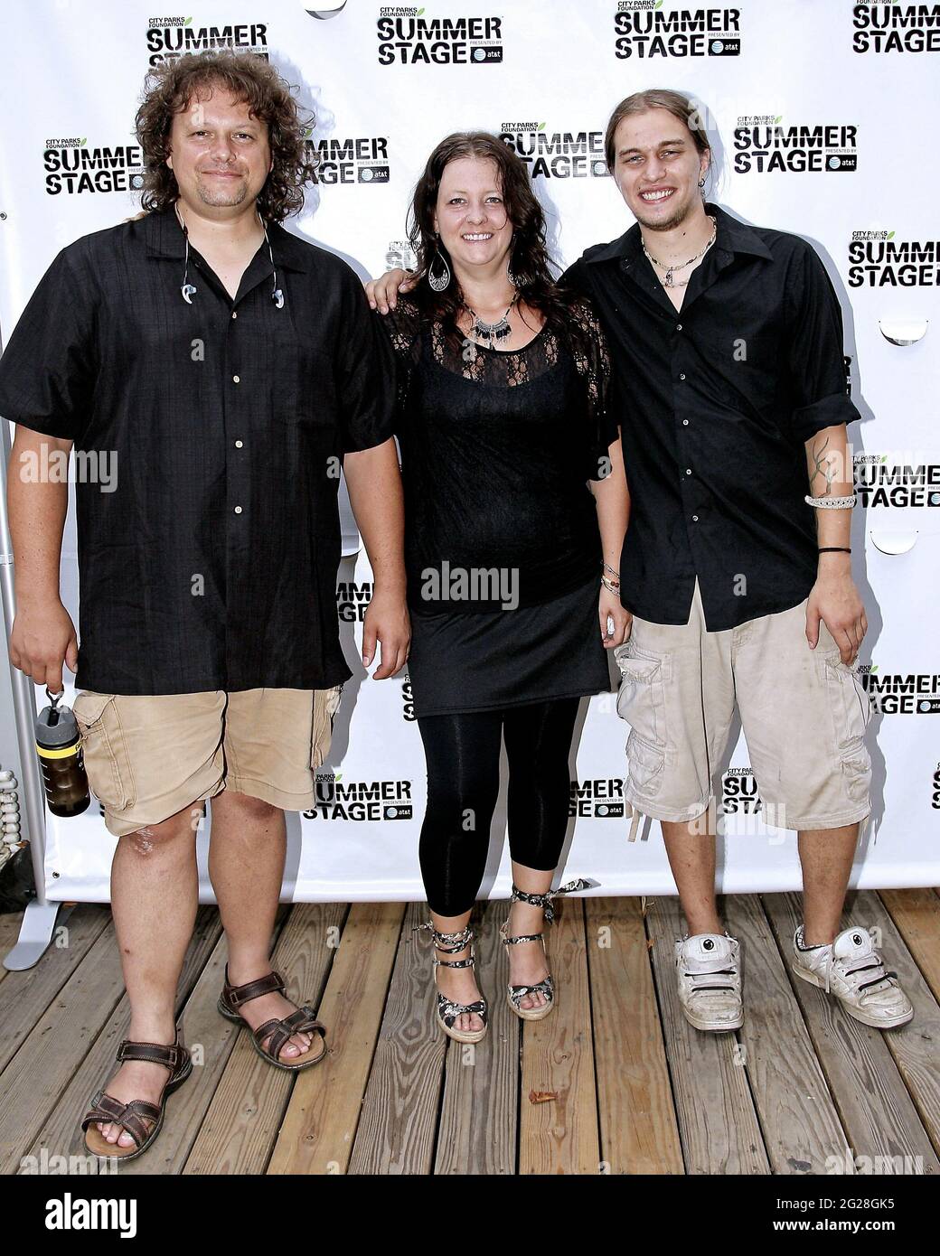 New York, NY, USA. 15. Juli 2012. Abe Guthrie, Annie Guthrie, Krishna ...