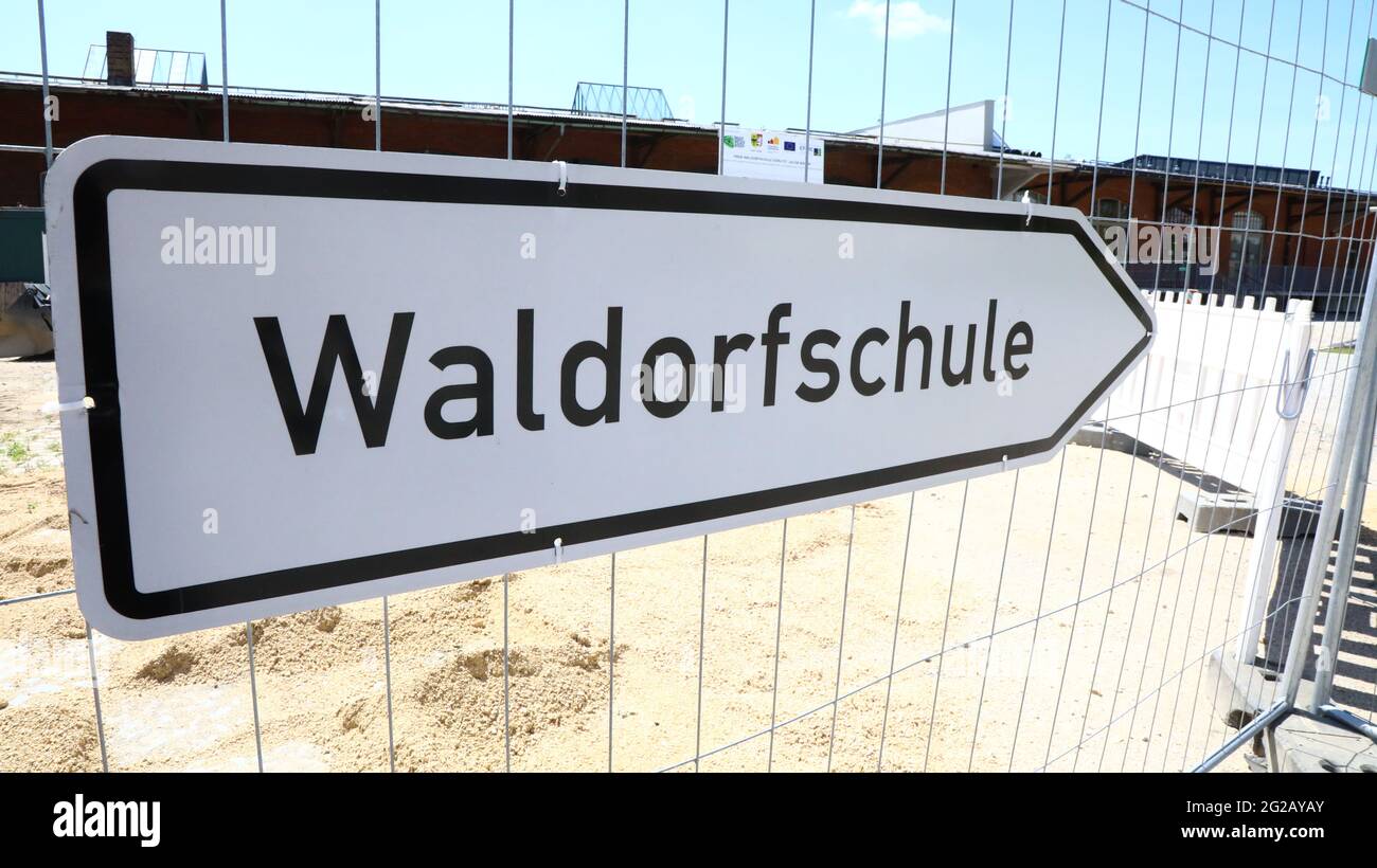 Themenbild Symbolbild Waldorfschule eine Waldorfschule auch: Rudolf ...