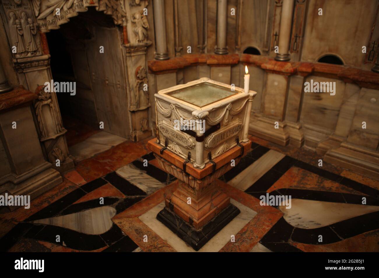 Maria magdalena in jesusgrab -Fotos und -Bildmaterial in hoher Auflösung – Alamy