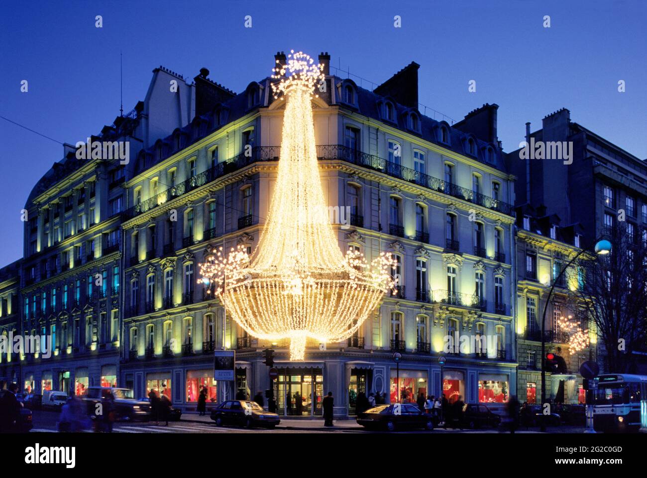 Dior store paris -Fotos und -Bildmaterial in hoher Auflösung – Alamy