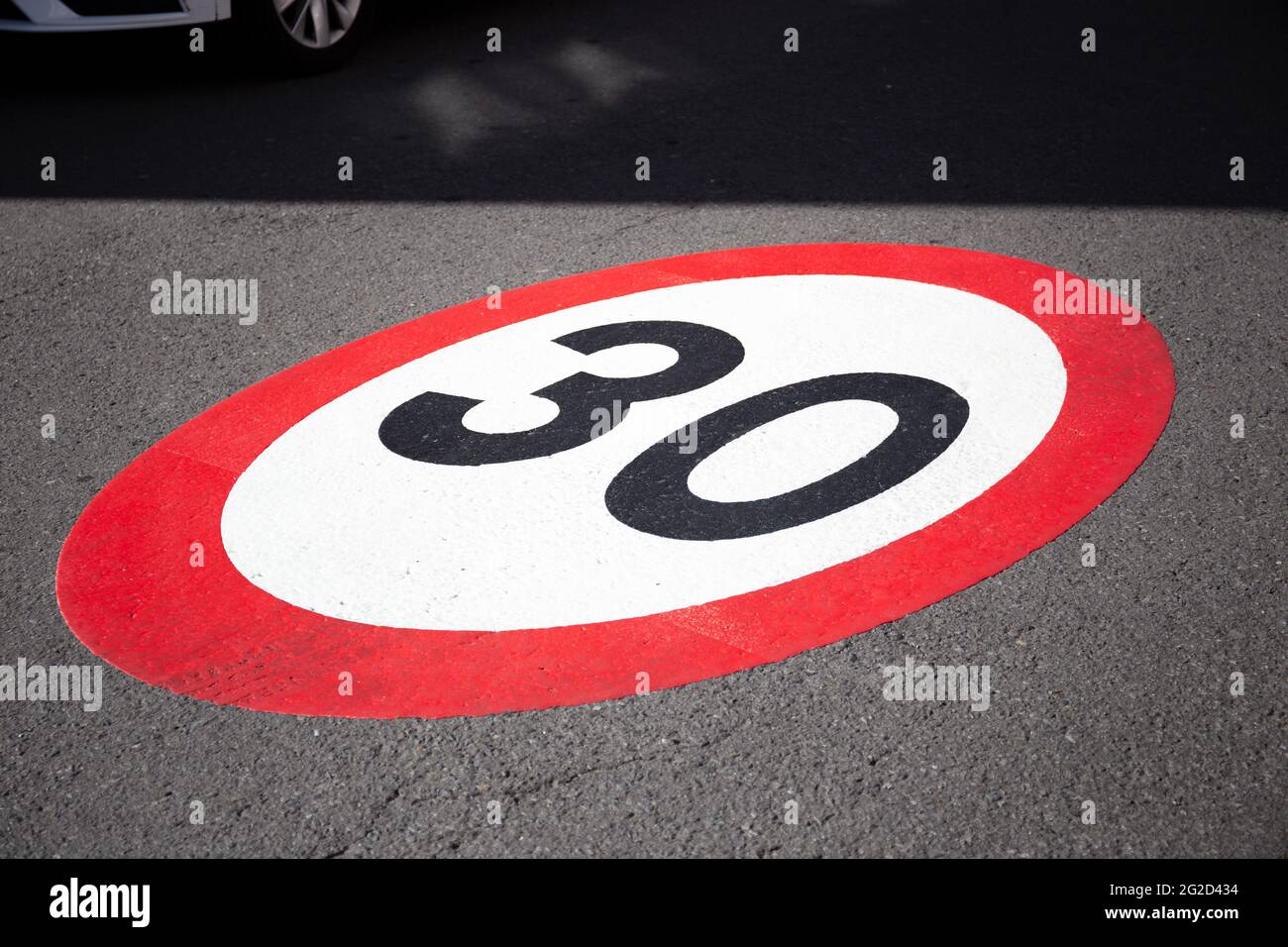 Kilometer symbol -Fotos und -Bildmaterial in hoher Auflösung – Alamy