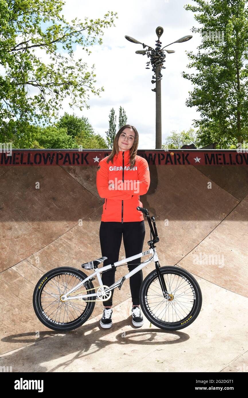 Berlin, Deutschland. Mai 2021. Lara Lessmann, BMX-Profisportlerin im ...