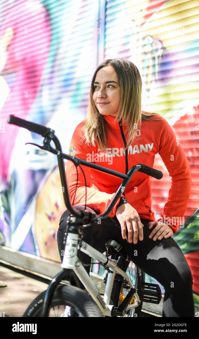 Berlin, Deutschland. Mai 2021. Lara Lessmann, BMX-Profisportlerin im ...