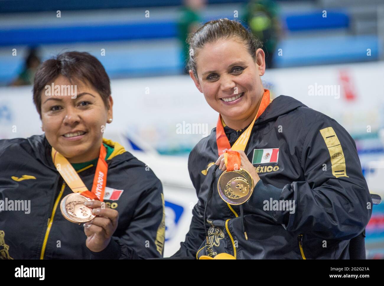 Nely Miranda (rechts) gewinnt Goldmedaille und stellt mit 39.92 einen ...