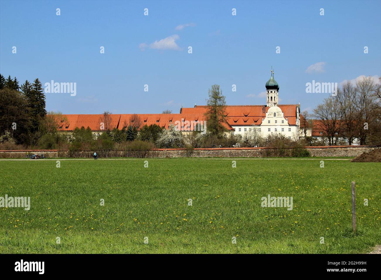 Benediktinerabtei kloster benediktbeuern -Fotos und -Bildmaterial in ...