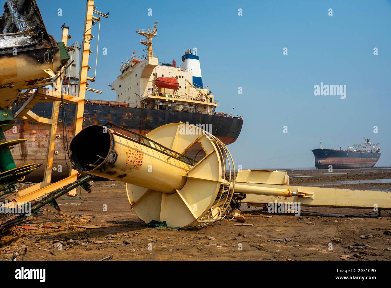 Alang ship breaking yard gujarat india -Fotos und -Bildmaterial in hoher Auflösung – Alamy