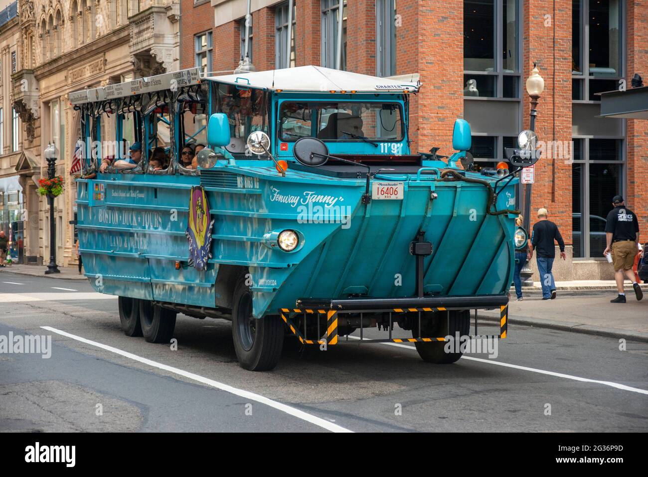 Amphibischer sightseeing bus -Fotos und -Bildmaterial in hoher ...