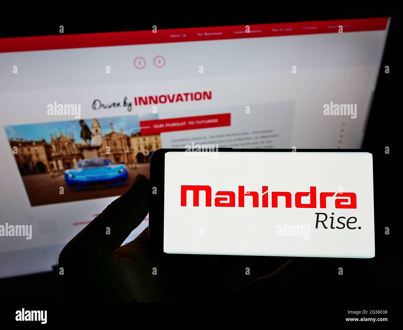 Mahindra rise logo -Fotos und -Bildmaterial in hoher Auflösung – Alamy