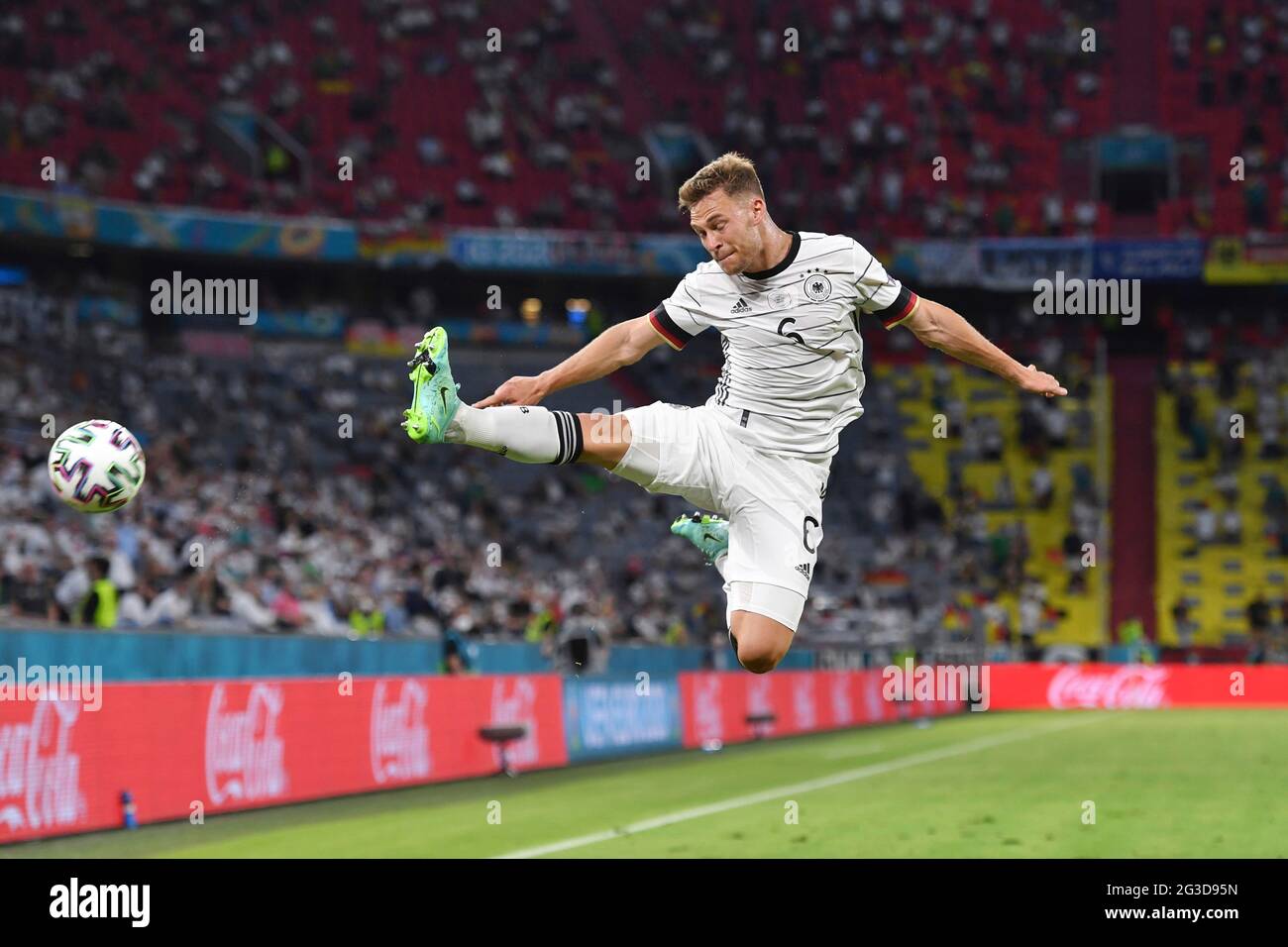 Joshua kimmich body -Fotos und -Bildmaterial in hoher Auflösung - Seite ...