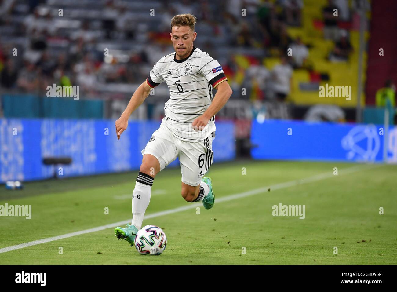 Joshua kimmich body -Fotos und -Bildmaterial in hoher Auflösung - Seite ...