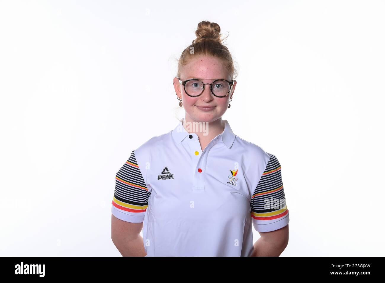 Jessie Kaps posiert für den Fotografen bei einem Fotoshooting für das ...