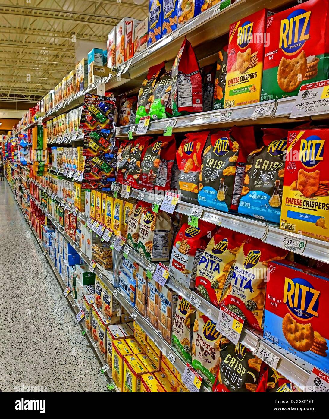 Ritz crackers -Fotos und -Bildmaterial in hoher Auflösung – Alamy