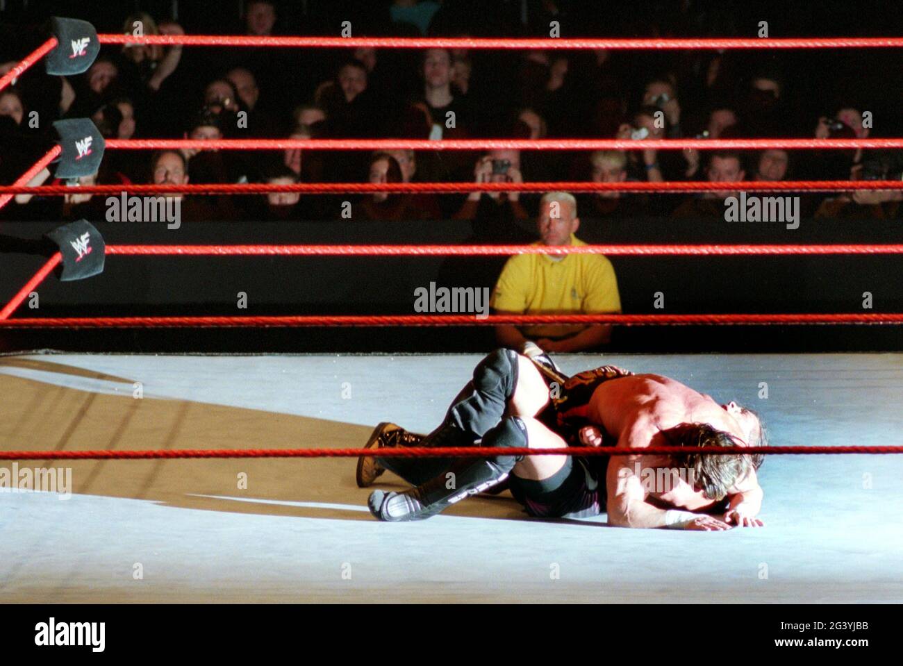 World wrestling foundation -Fotos und -Bildmaterial in hoher Auflösung ...