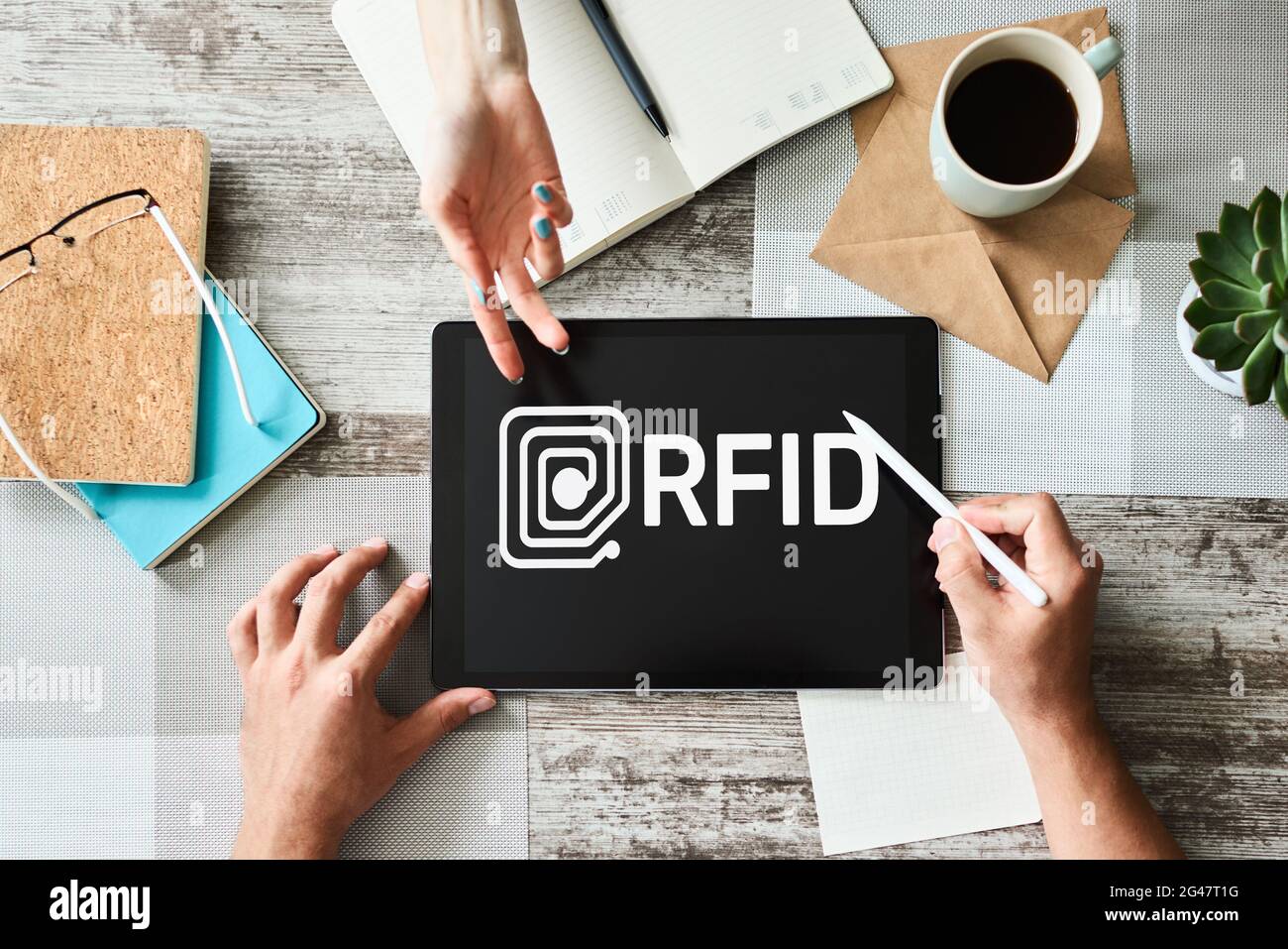 Rfid funkfrequenzidentifikation -Fotos und -Bildmaterial in hoher ...