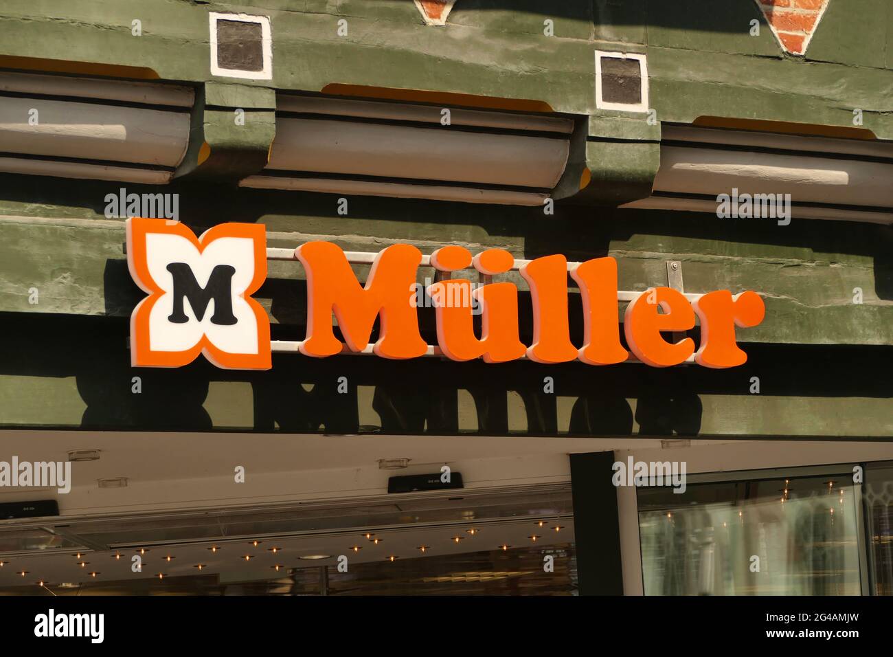 Muller logo -Fotos und -Bildmaterial in hoher Auflösung – Alamy