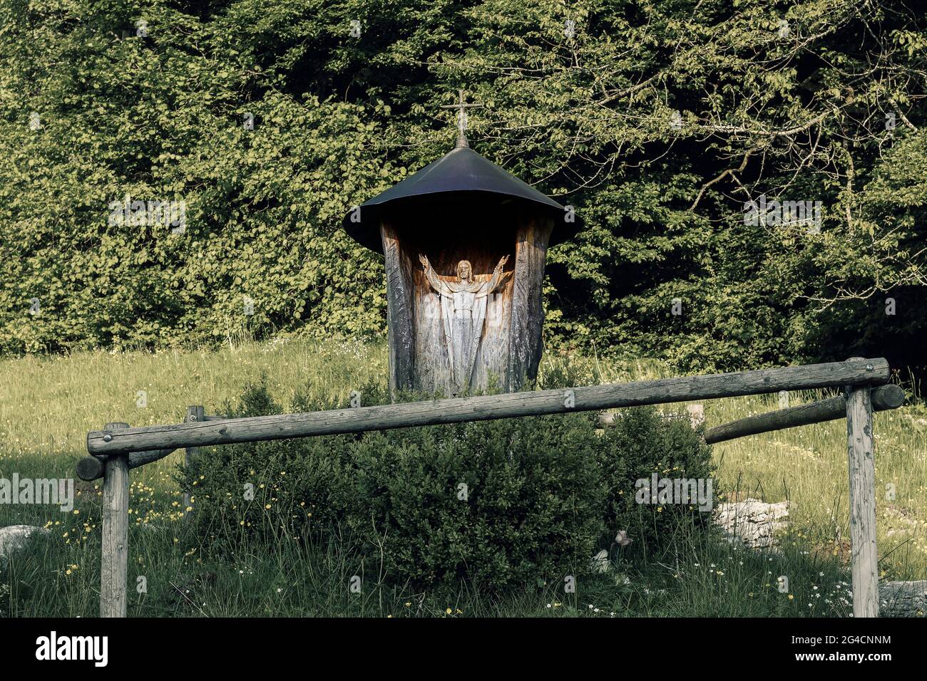 Crucifixion jesus christ old wooden -Fotos und -Bildmaterial in hoher Auflösung – Alamy