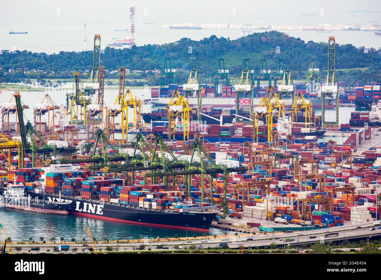 Singapore container port -Fotos und -Bildmaterial in hoher Auflösung ...