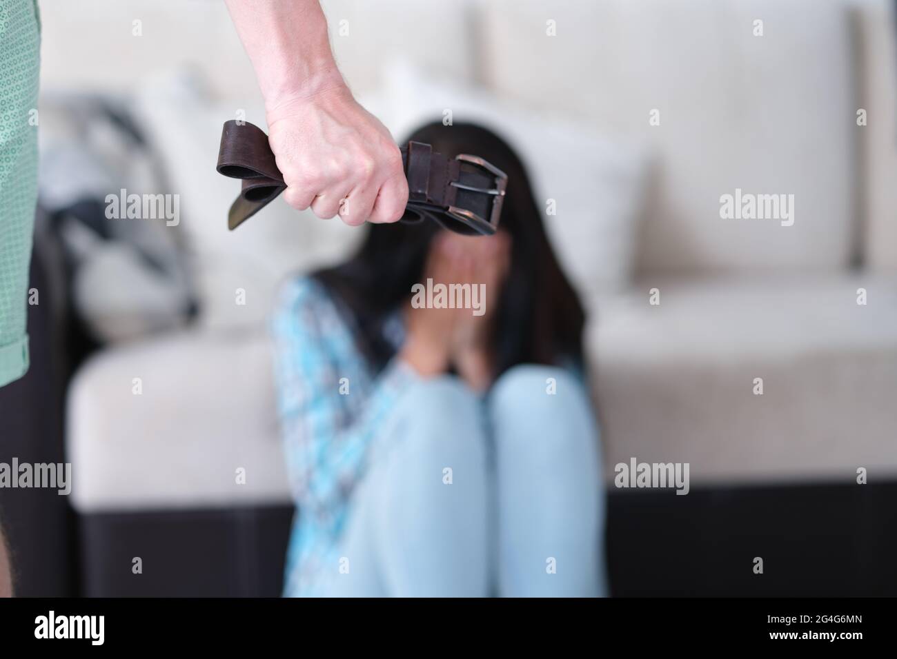 Zwang von der familie -Fotos und -Bildmaterial in hoher Auflösung – Alamy