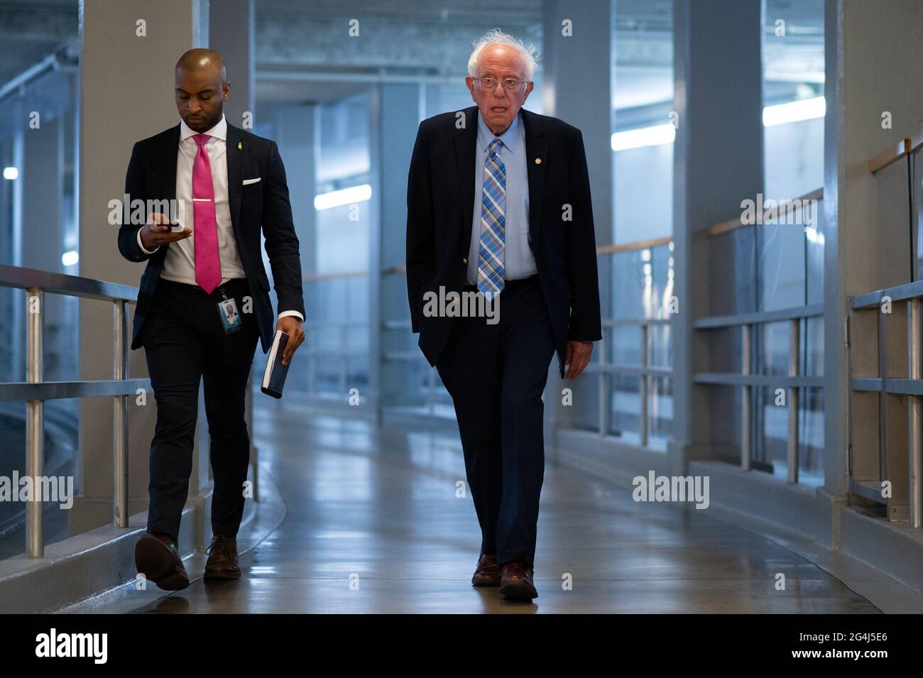 Senator Bernie Sanders (I-VT) in der Senate Subway, im US-Kapitol, in ...