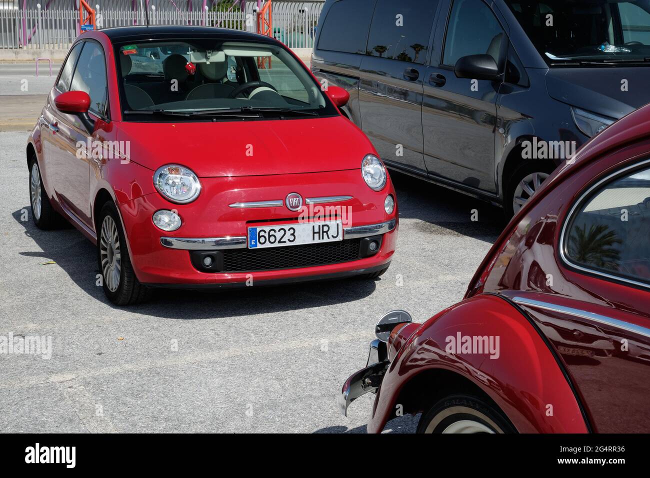 Moderne fiat 500 -Fotos und -Bildmaterial in hoher Auflösung – Alamy
